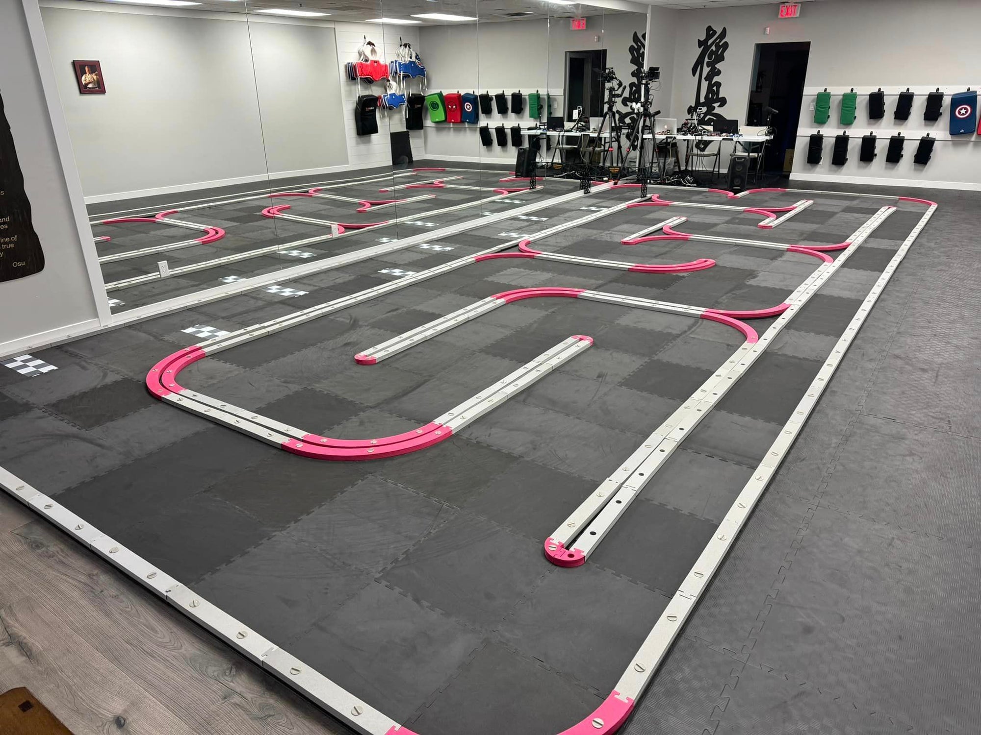 Hunter's Toys & Collectibles – Hunters Toys & Collectibles